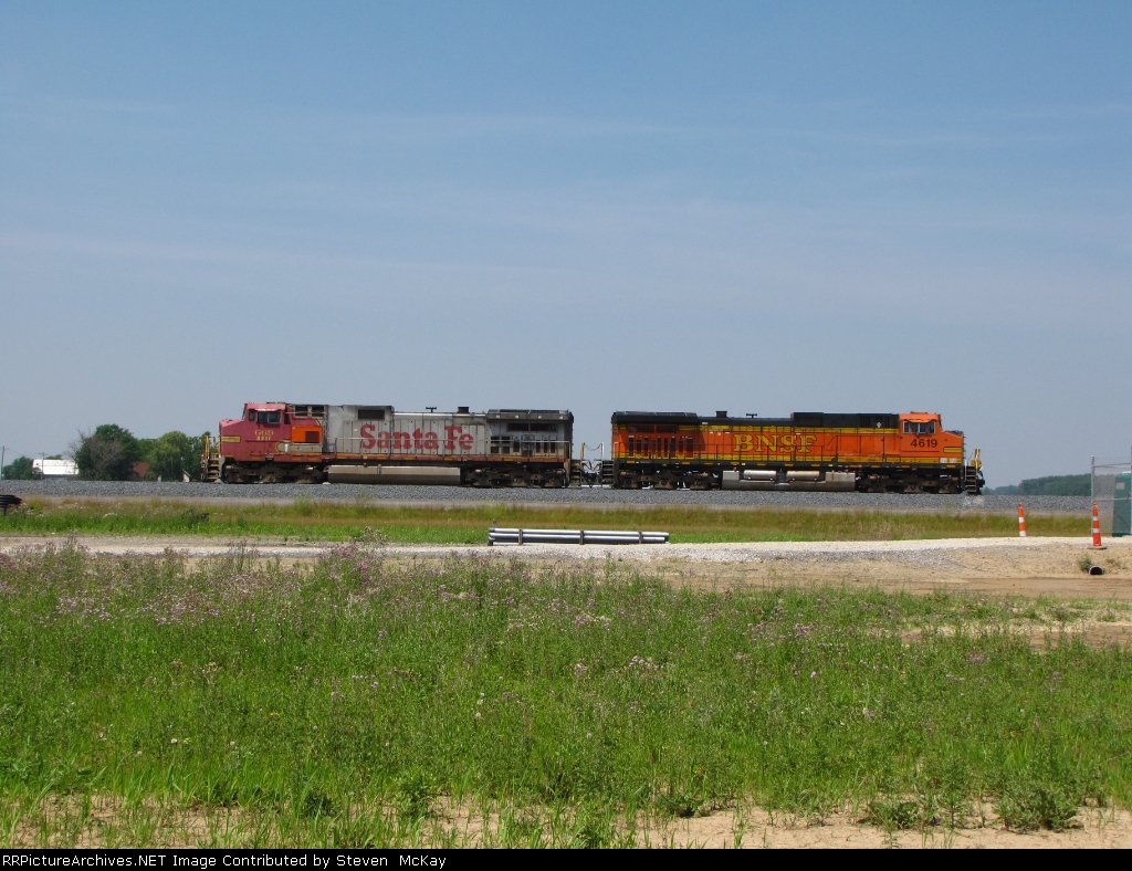 BNSF 669